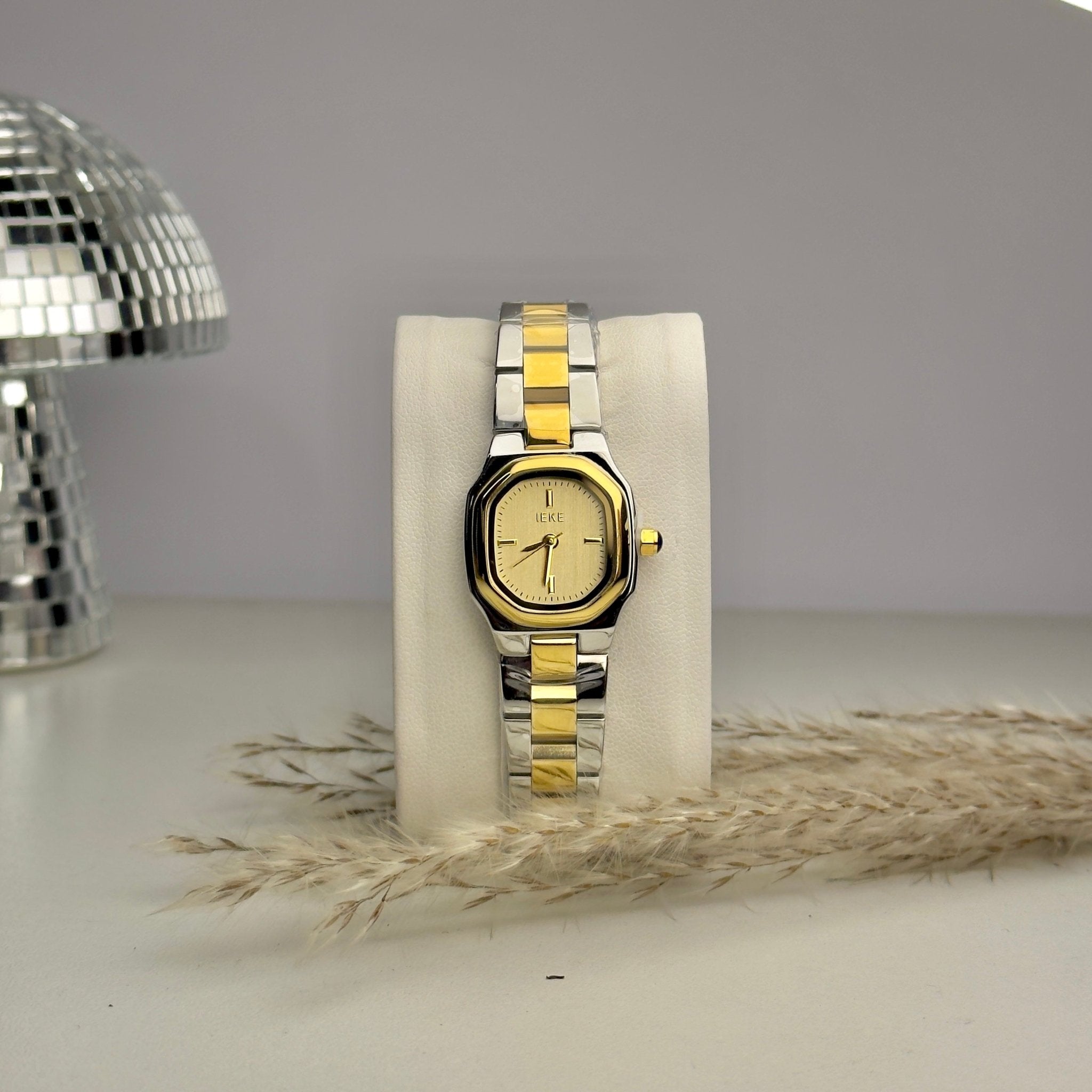 IEKE – AESTHETIC WATCHES